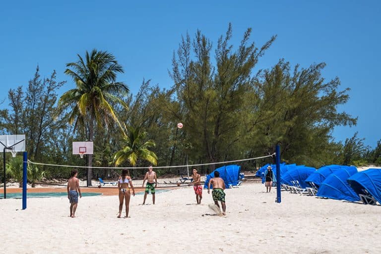 The Bahamas in July: The Ultimate Traveler's Guide